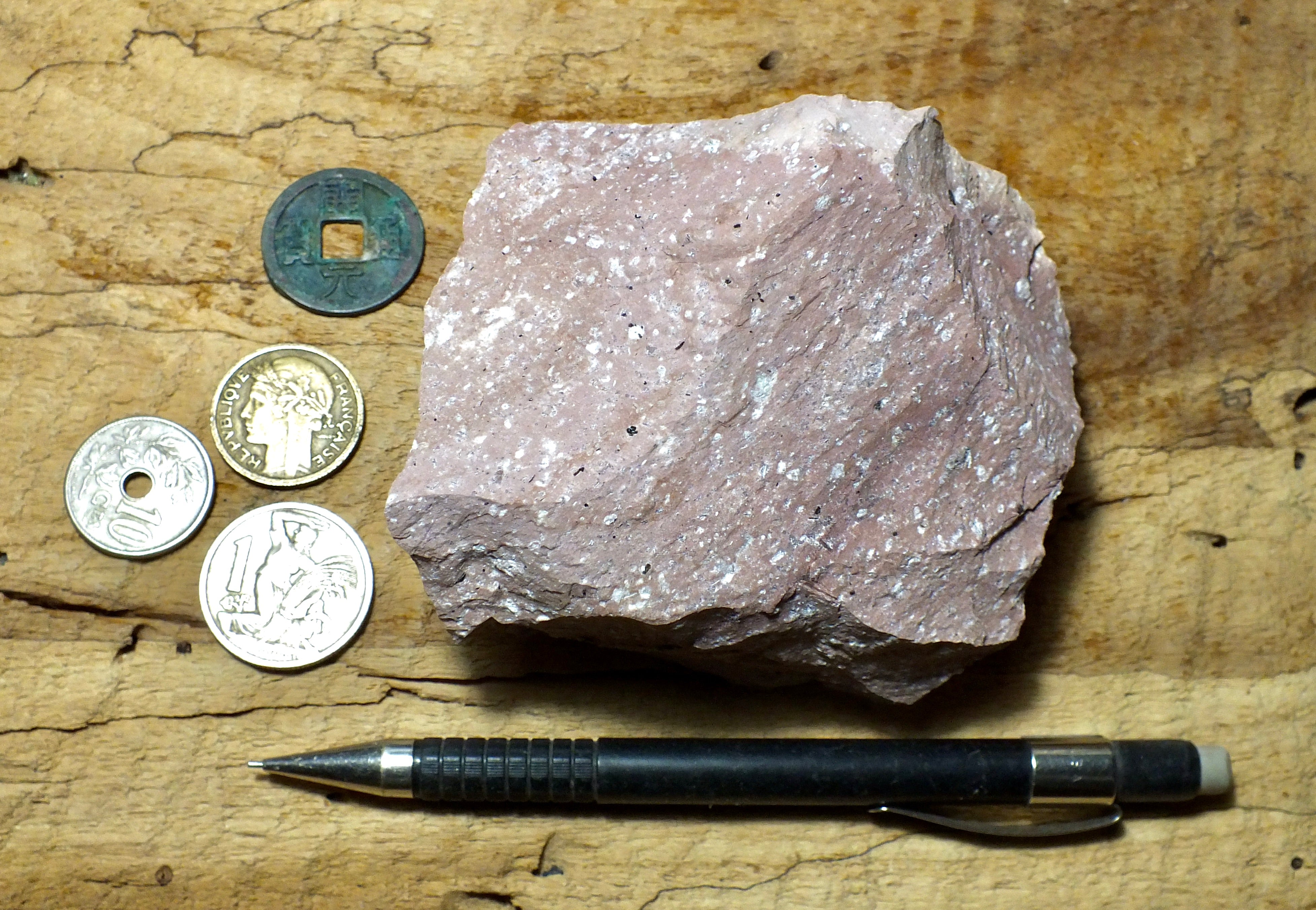 rhyolite porphyry - light pink rhyolite with small phenocrysts - hand ...